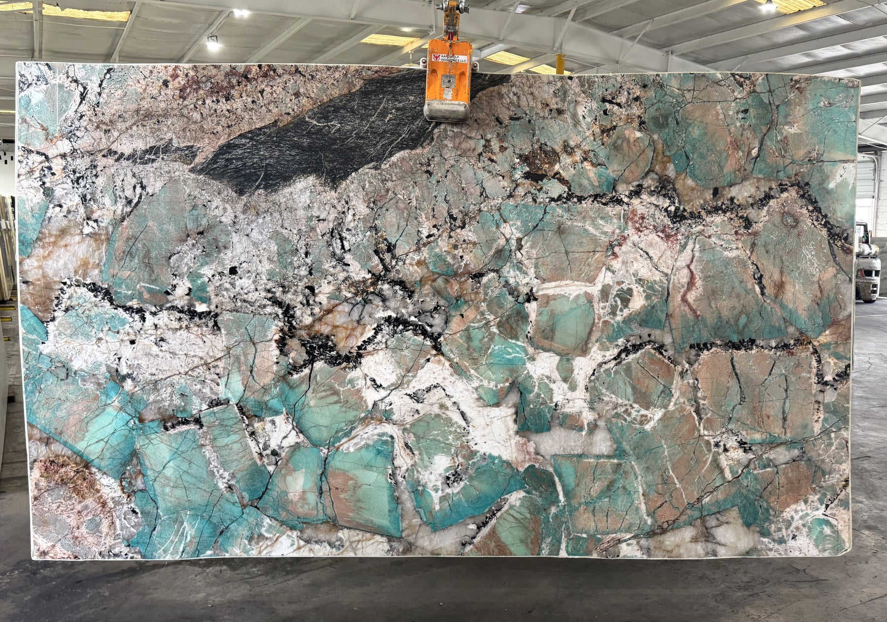Earth Stone Colours | Houston’s Premier Quartz & Porcelain Supplier