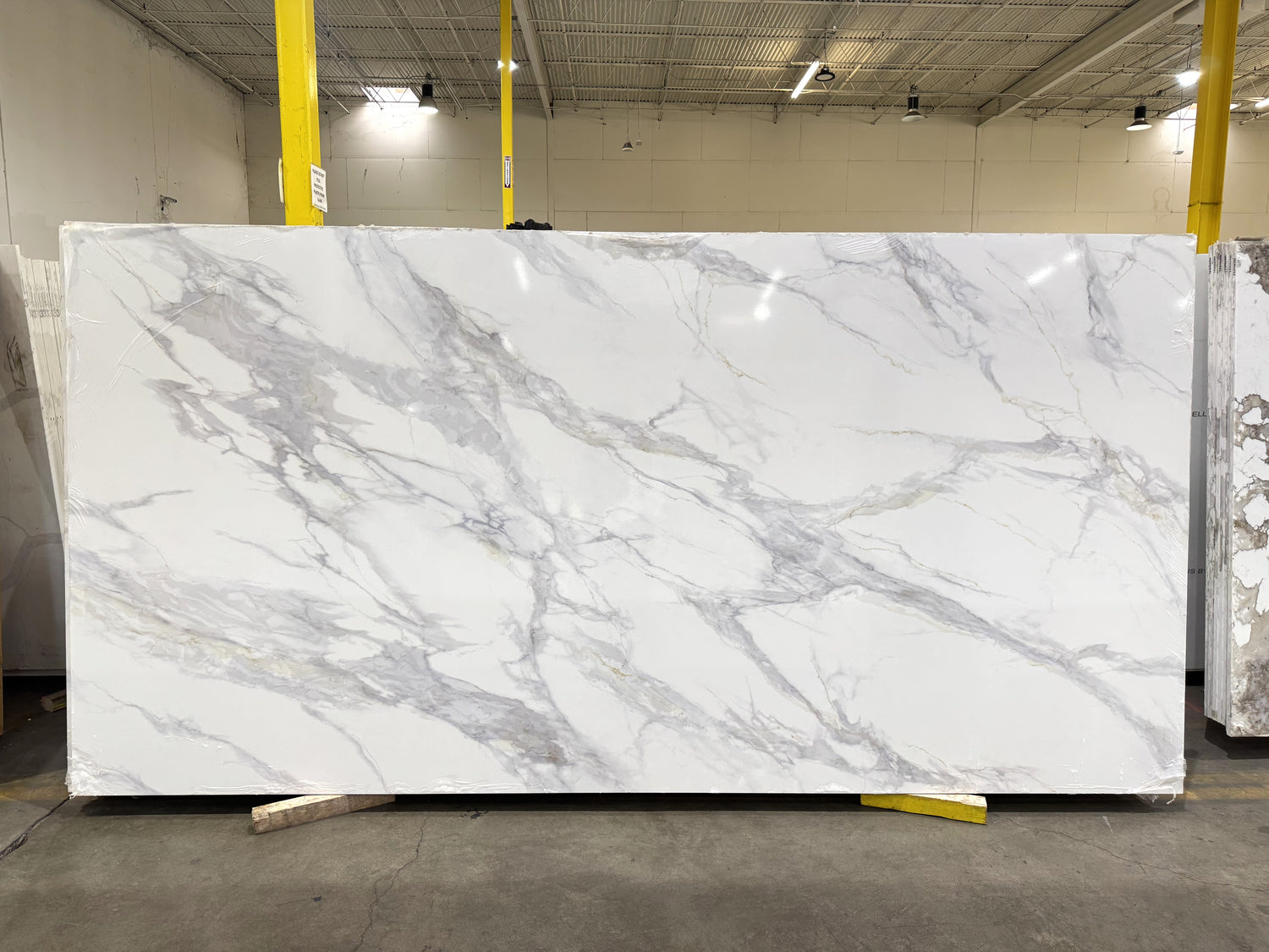 Calacatta Vagli Oro 790 Polaris Printed Quartz